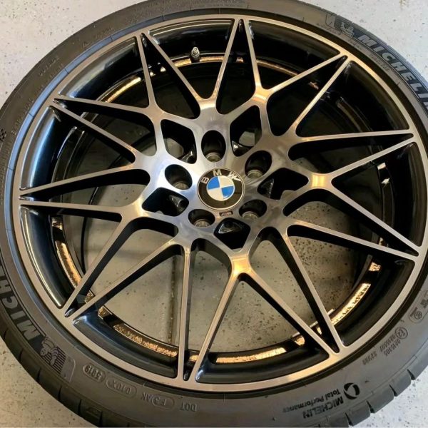 BMW STYLE M666 20" WHEEL AND TIRES